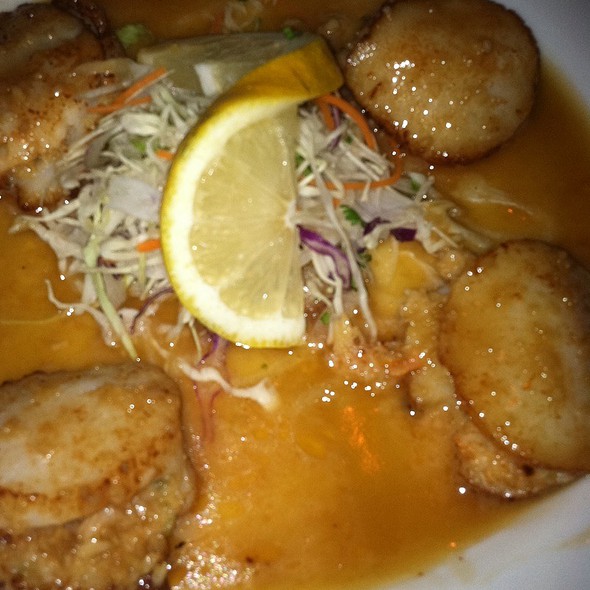 Hapa Sushi Grill & Sake Bar - Cherry Creek Restaurant - Denver, CO ...