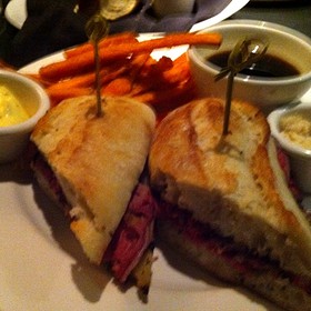 The Keg Steakhouse + Bar - Calgary 4th Ave Restaurant - Calgary, AB ...