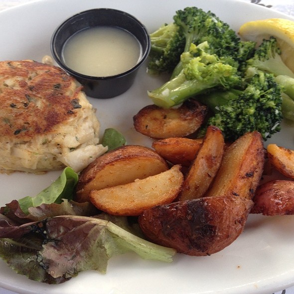 Carlucci's Waterfront Restaurant - Mount Laurel, NJ | OpenTable