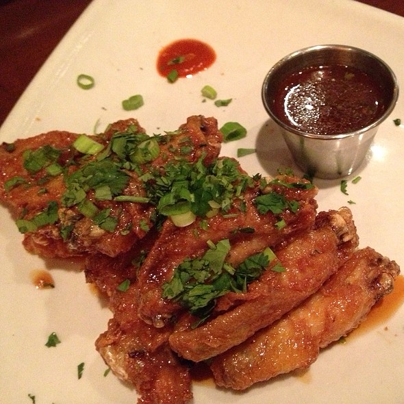 Houlihan's - Champaign Restaurant - Champaign, IL | OpenTable