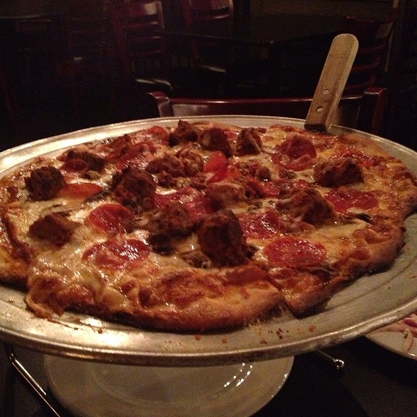 Manoli's Pizza Company Restaurant - Kihei, HI | OpenTable