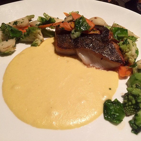 Core Kitchen and Wine Bar at The Ritz-Carlton Dove Mountain Restaurant ...