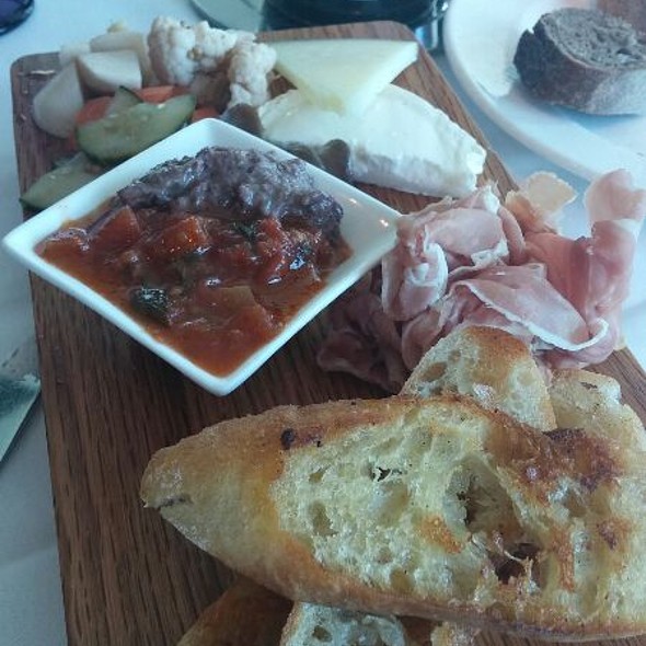 Pier W Restaurant - Cleveland, OH | OpenTable